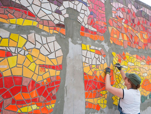 Noticias | Una obra de arte. Ya tiene forma el mural de egreso a la ...